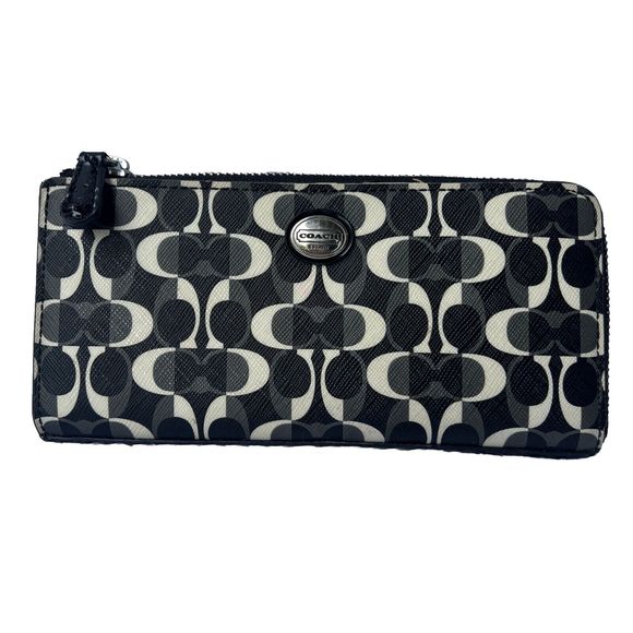 Coach | Bags | Vtg Coach Wallet Slim Black C Logo Slim Zip Around F5526 ...